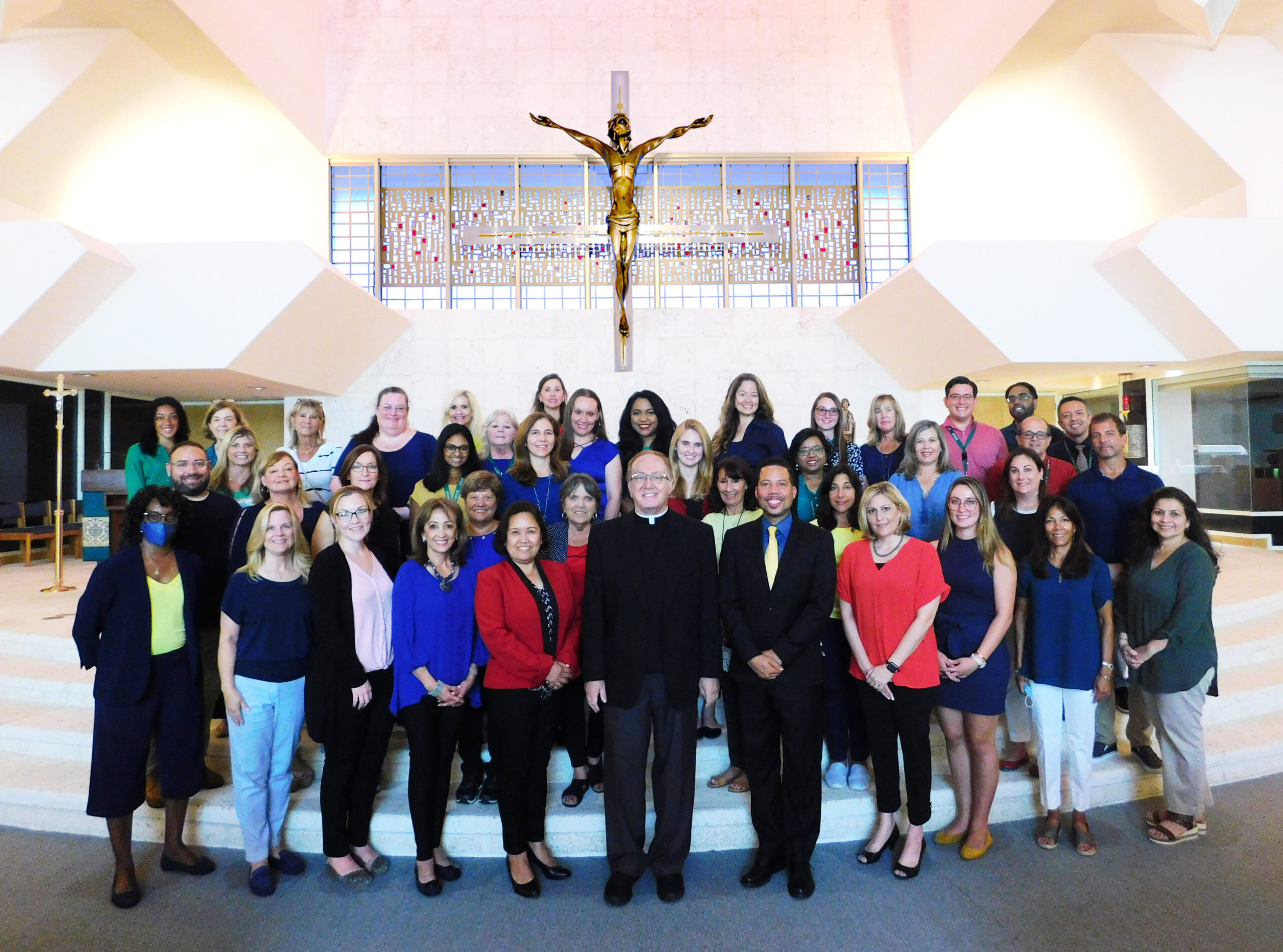 2021 School Staff small - St. Joan of Arc Catholic Church and SchoolSt ...